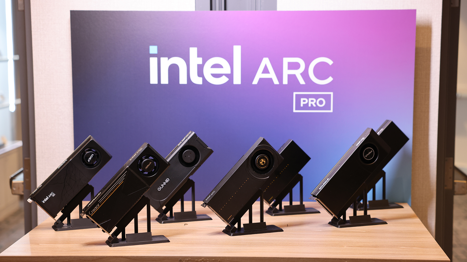 Intel Arc Pro B70 y B65: nuevas GPU para IA con arquitectura Xe2 ...